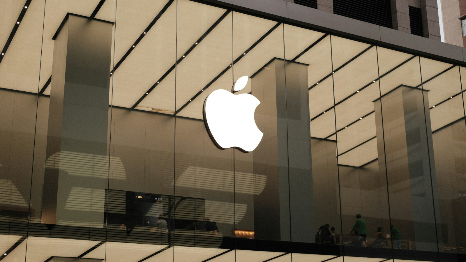 Apple’s Stakeholders, CSR & ESG Strategy - Panmore
