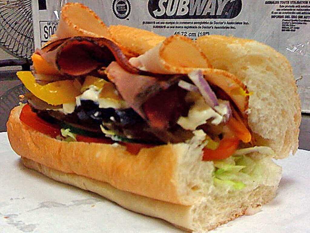 Subway’s Marketing Mix (4P) Analysis - Panmore