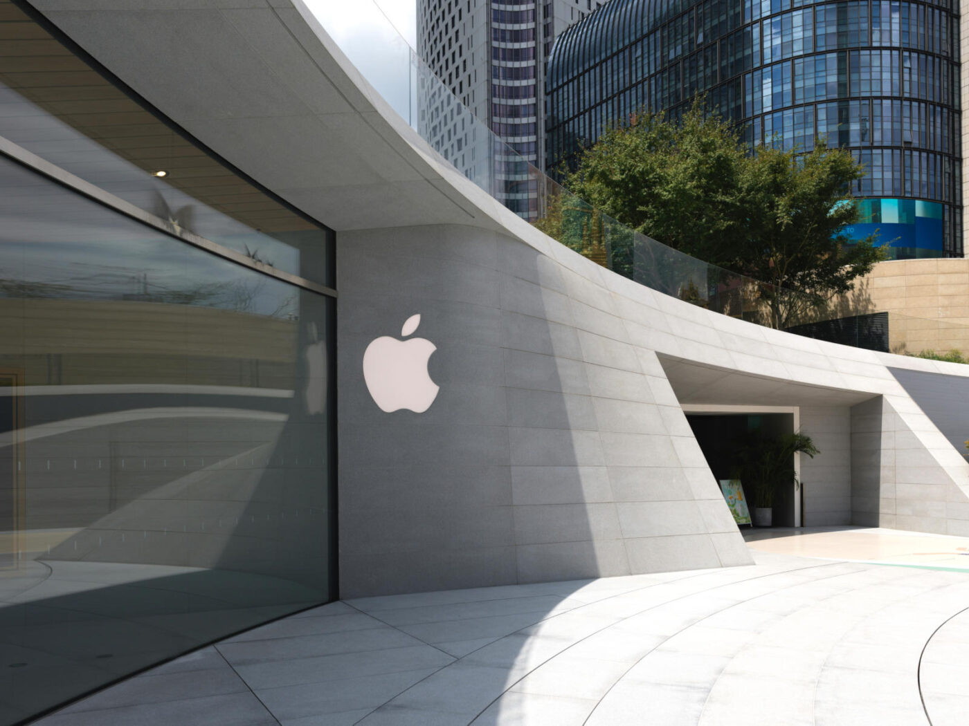 Apple Inc. Operations Management: 10 Decisions, Productivity - Panmore
