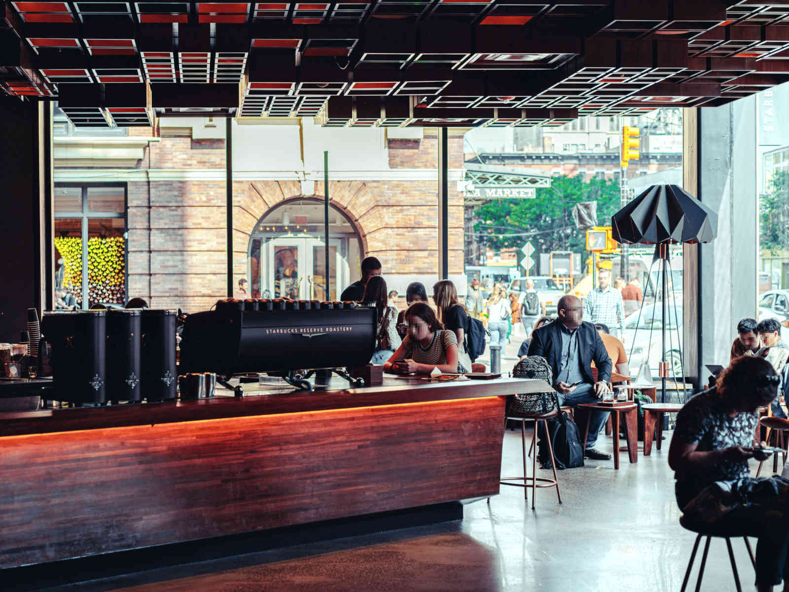 Starbucks’ Marketing Mix: 4P Analysis - Panmore